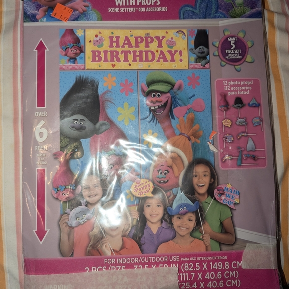 Trolls | Party Supplies | Trolls Happy Birthday Scene Setter With Props ...